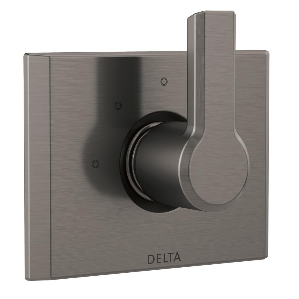 Delta Pivotal 1-Handle Wall-Mount 3-Setting Diverter Trim Kit in Black ...