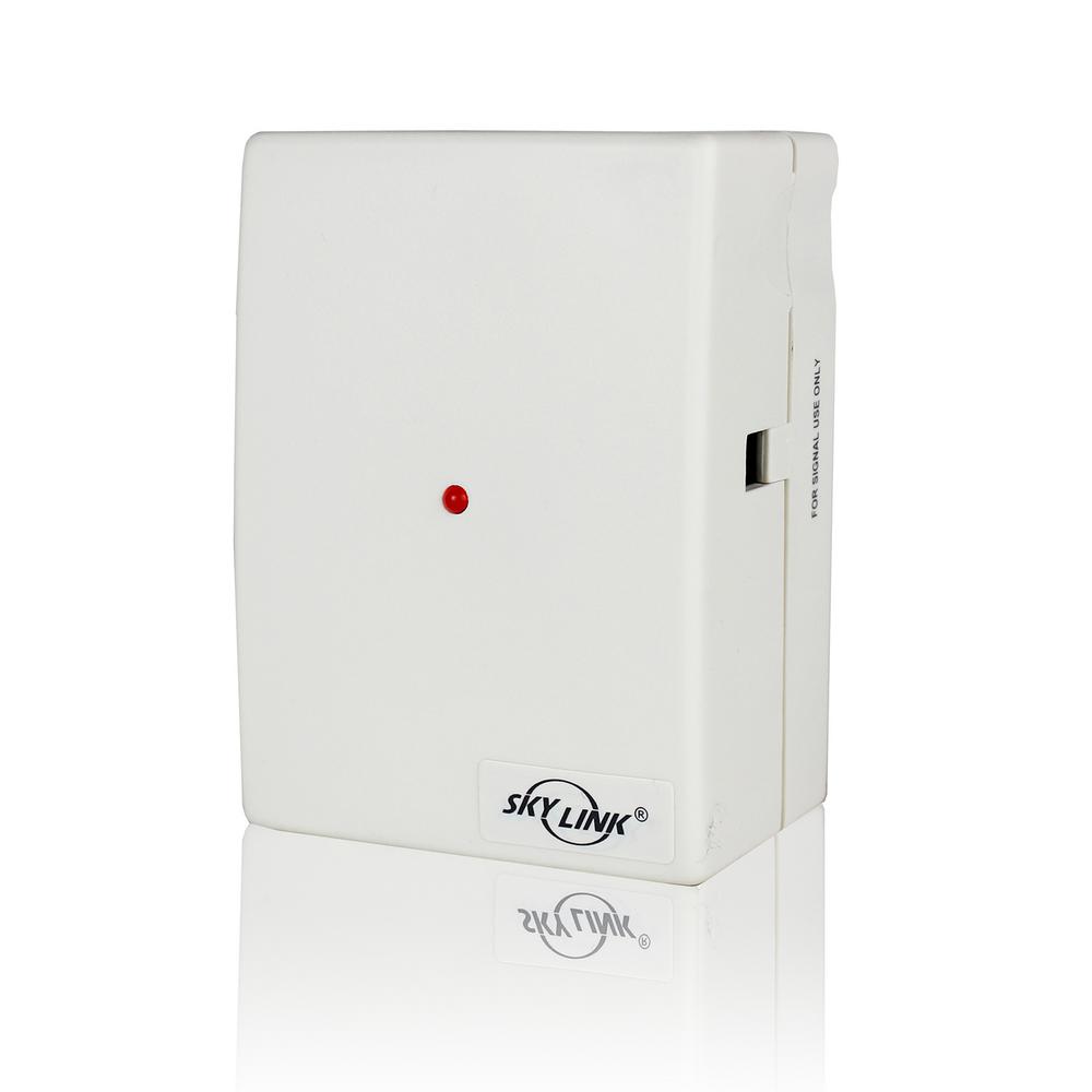 SkyLink 2.25 in. x 3 in. Garage Door Plug-In Wireless Receiver - Color ...